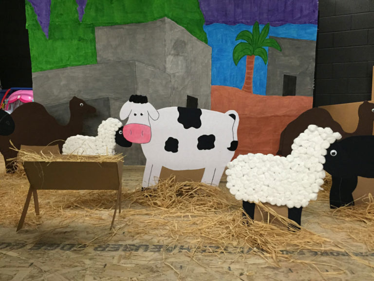 Using a backdrop for storytelling - Kids Ministry Leadership